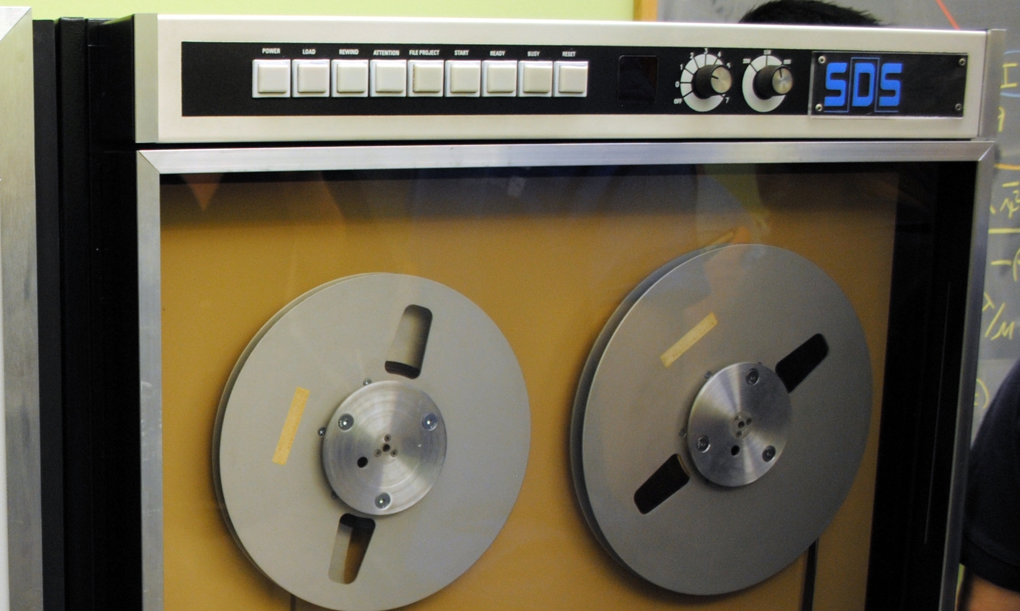 The_SDS_Sigma-7_The_First_Computer_to_be_Connected_to_the_Internet ...